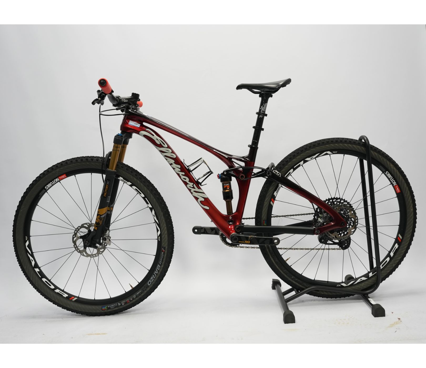 Pre-Owned Ellsworth Epiphany Carbon Dual Suspension Mountain Bike ...